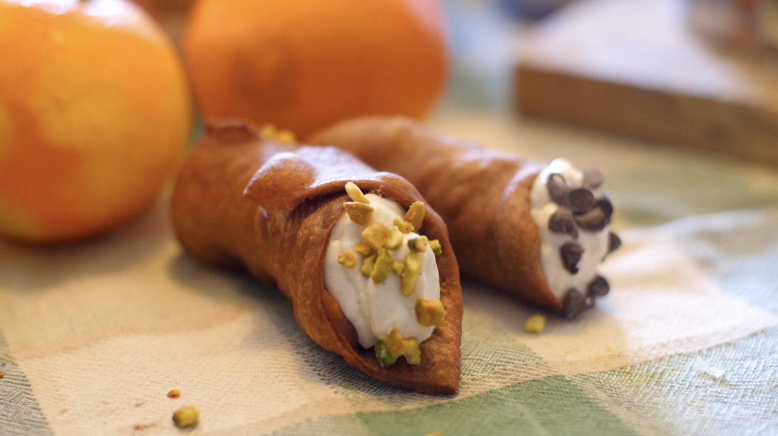 TRADITIONAL ITALIAN CANNOLI – Kylie Flavell