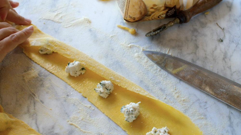 LEMON RICOTTA HERB RAVIOLI – Kylie Flavell